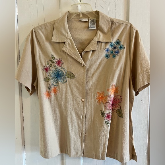 White Stag | Tops | White Stag Womens Embroidered Buttondown Blouse Sz Xl | Poshmark